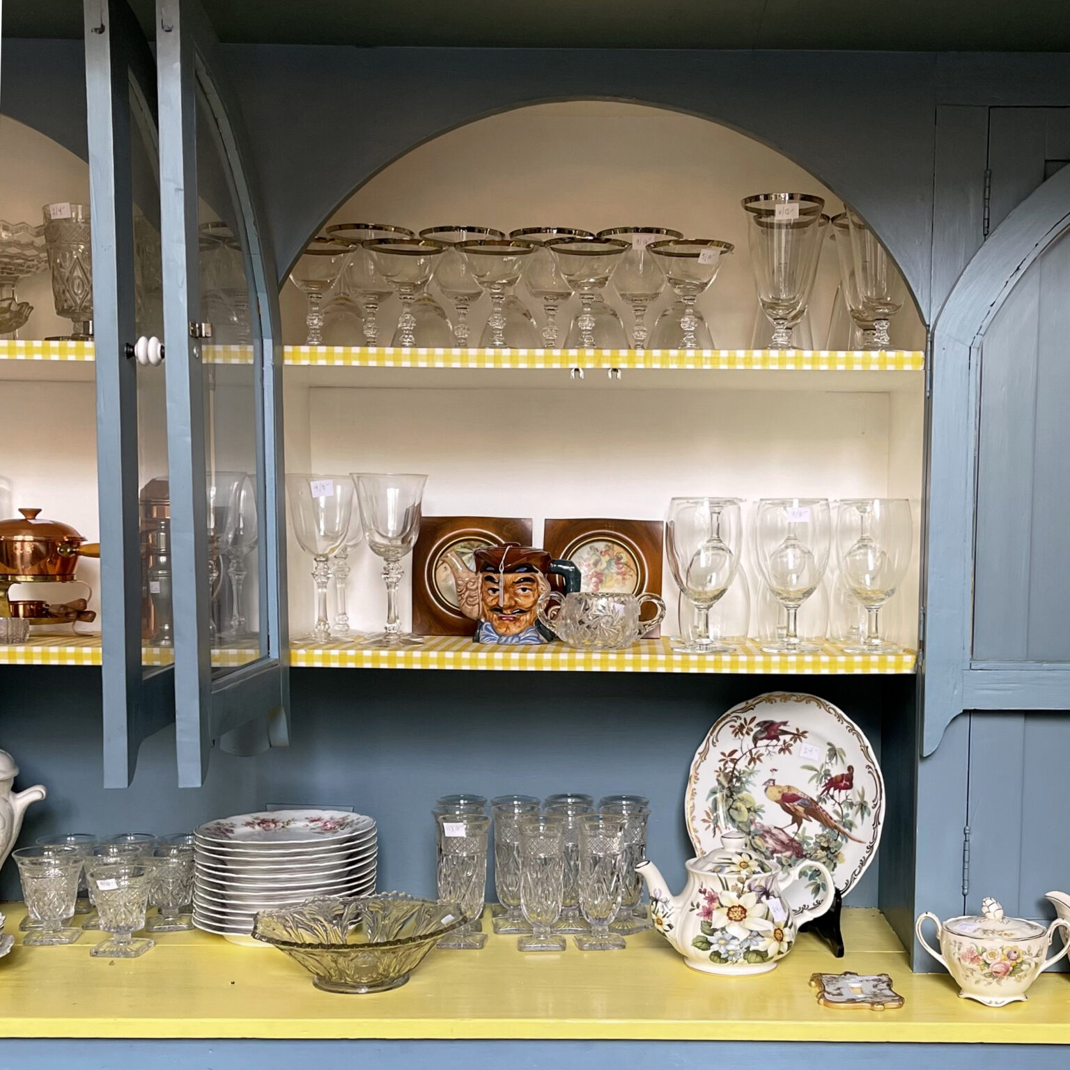 My Ultimate Guide To Thrifting: Tips & Tricks For Scoring Beautiful ...