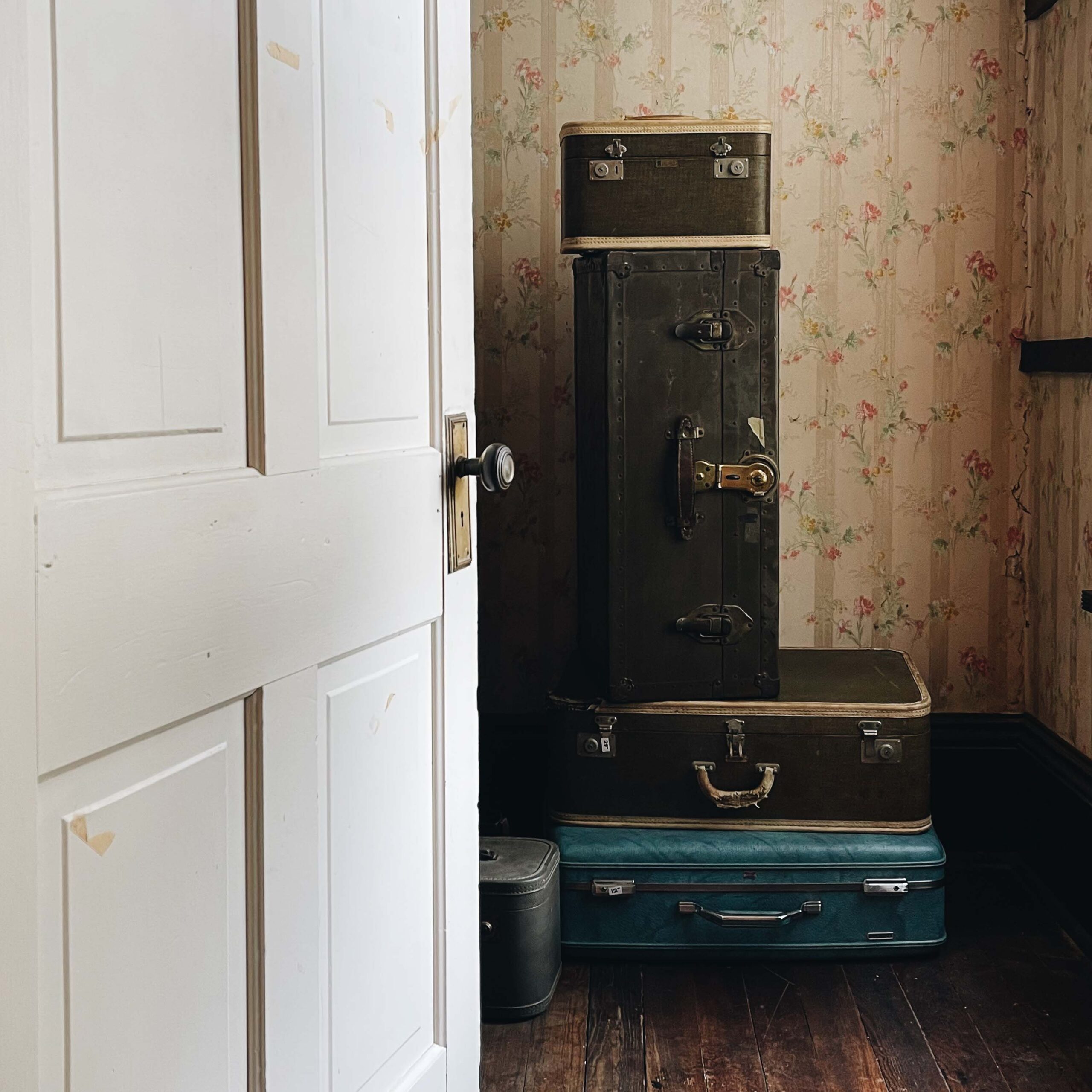 Estate Sale 101: Everything You Need To Know (As A First-Timer) - A ...