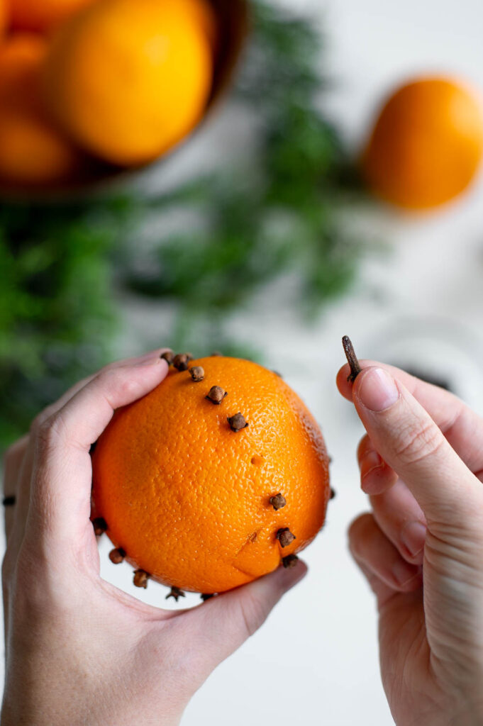 How To Make Orange Clove Pomander Balls For Christmas - A Home Is Announced