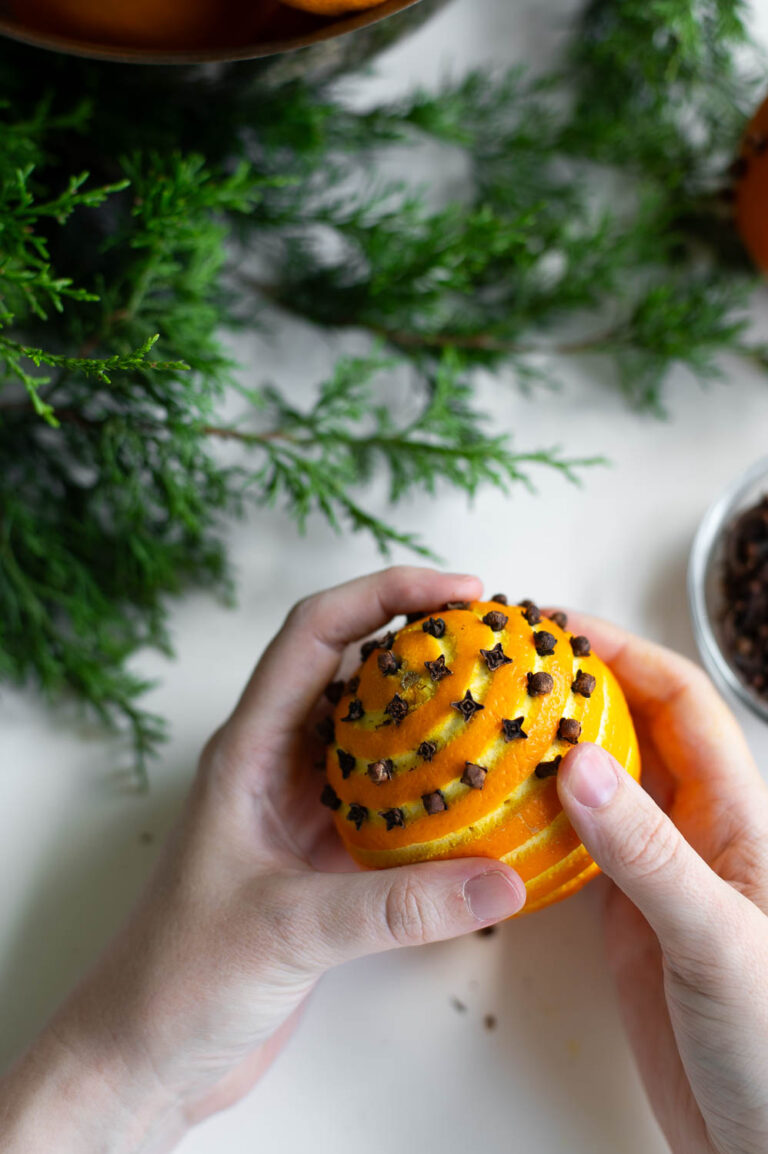 How To Make Orange Clove Pomander Balls For Christmas - A Home Is Announced