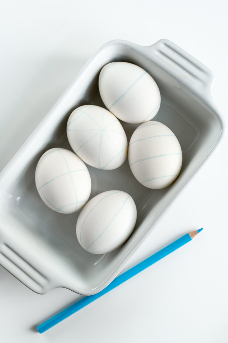 How To Make Wax Resist Easter Eggs Without Special Tools (Easy Pysanky ...